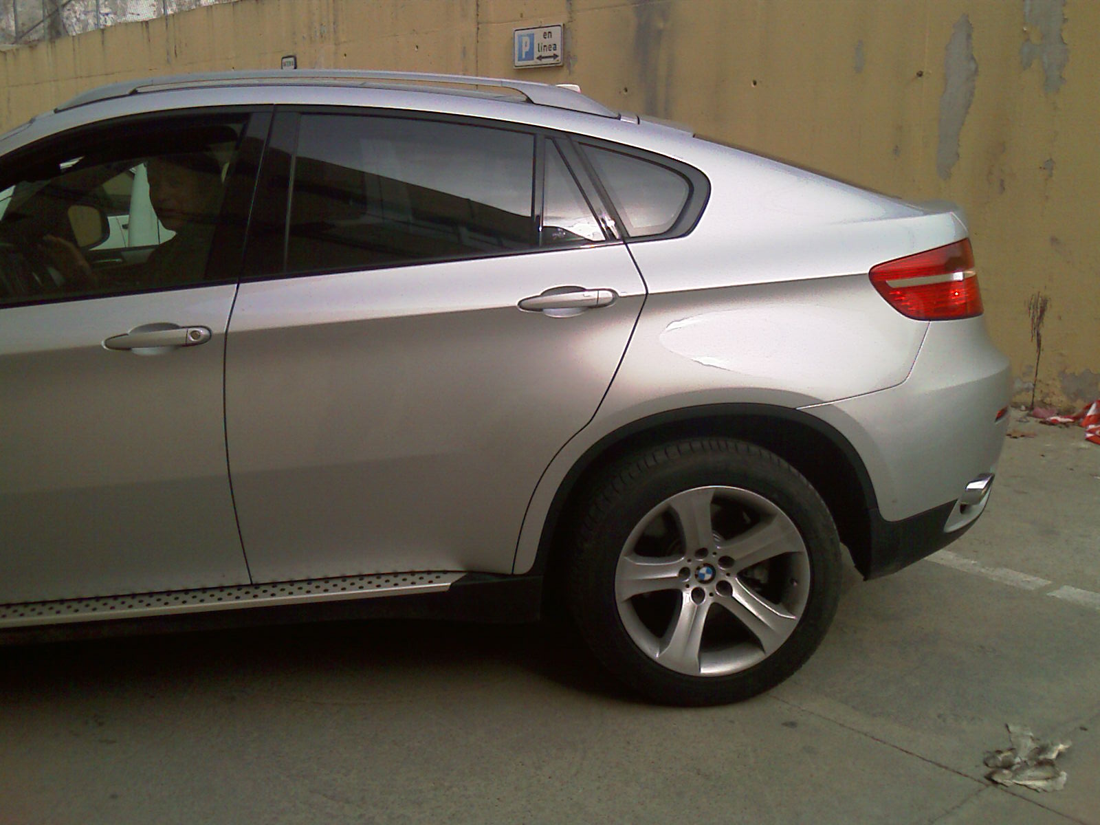 TINADO LUNAS BMW X6 20 %